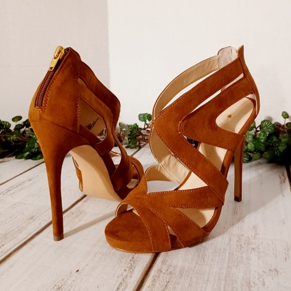 Boston Proper | Shoes | Boston Proper Cutout Zip Back Heeled Platform ...